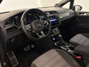 Pelēks Volkswagen Touran 2019 Marijampole, ar dzinēja tilpumu 1.97 L un nobraukumu 198 tūkst. km par 15999 €, foto 3 vietnē AUTOMOTO.COM.LV