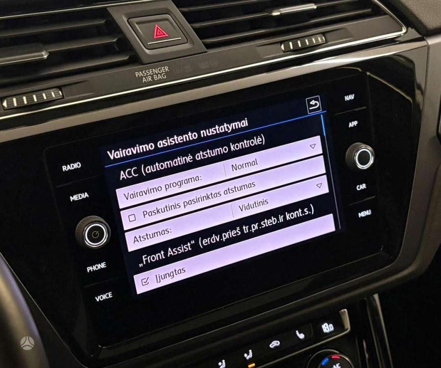 Pelēks Volkswagen Touran 2019 Marijampole, ar dzinēja tilpumu 1.97 L un nobraukumu 198 tūkst. km par 15999 €, foto 12 vietnē AUTOMOTO.COM.LV
