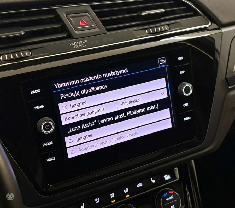 Pelēks Volkswagen Touran 2019 Marijampole, ar dzinēja tilpumu 1.97 L un nobraukumu 198 tūkst. km par 15999 €, foto 13 vietnē AUTOMOTO.COM.LV