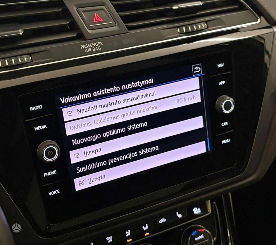 Pelēks Volkswagen Touran 2019 Marijampole, ar dzinēja tilpumu 1.97 L un nobraukumu 198 tūkst. km par 15999 €, foto 16 vietnē AUTOMOTO.COM.LV