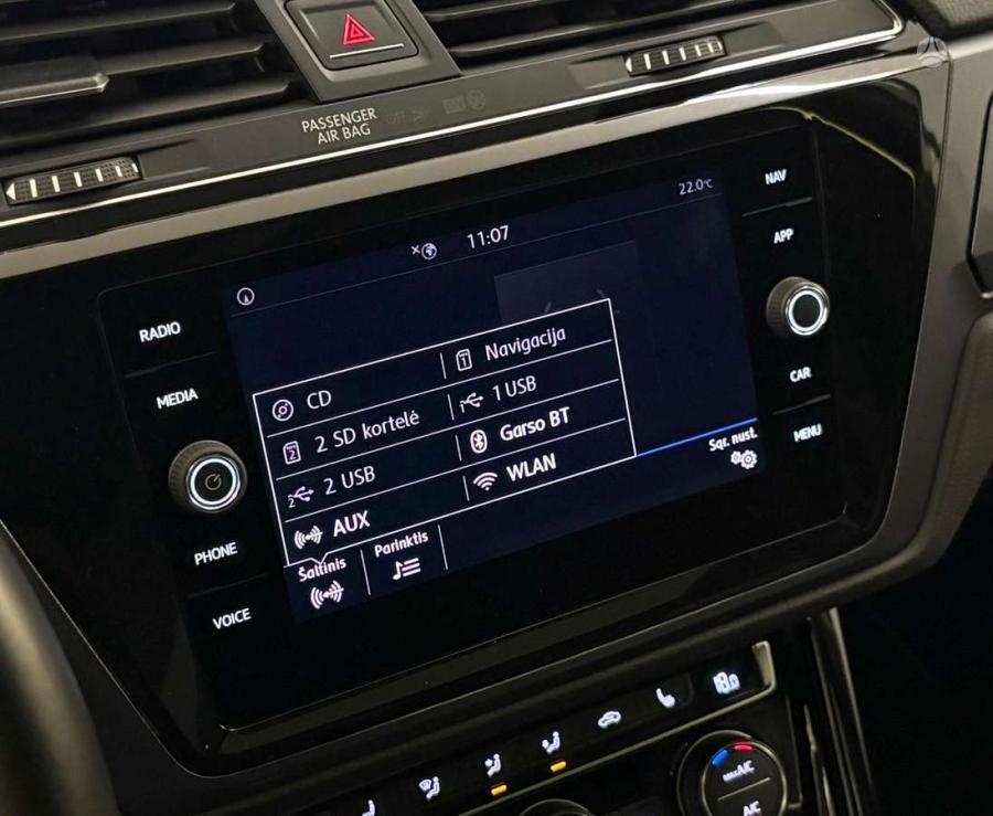 Pelēks Volkswagen Touran 2019 Marijampole, ar dzinēja tilpumu 1.97 L un nobraukumu 198 tūkst. km par 15999 €, foto 19 vietnē AUTOMOTO.COM.LV