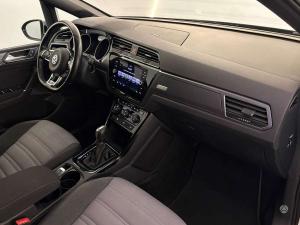Pelēks Volkswagen Touran 2019 Marijampole, ar dzinēja tilpumu 1.97 L un nobraukumu 198 tūkst. km par 15999 €, foto 21 vietnē AUTOMOTO.COM.LV