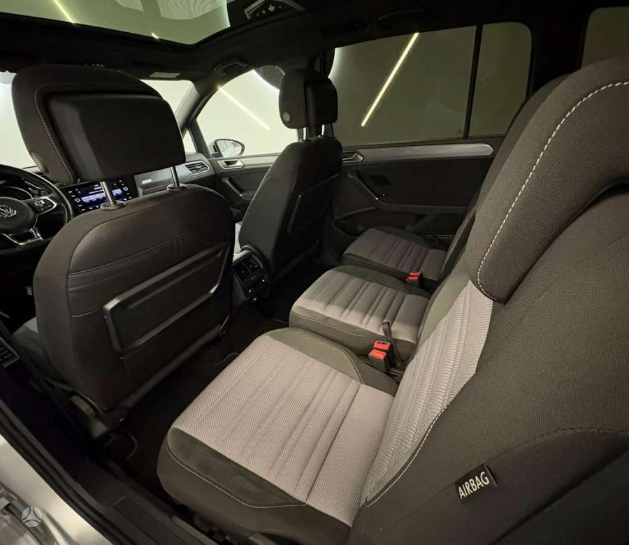 Pelēks Volkswagen Touran 2019 Marijampole, ar dzinēja tilpumu 1.97 L un nobraukumu 198 tūkst. km par 15999 €, foto 26 vietnē AUTOMOTO.COM.LV