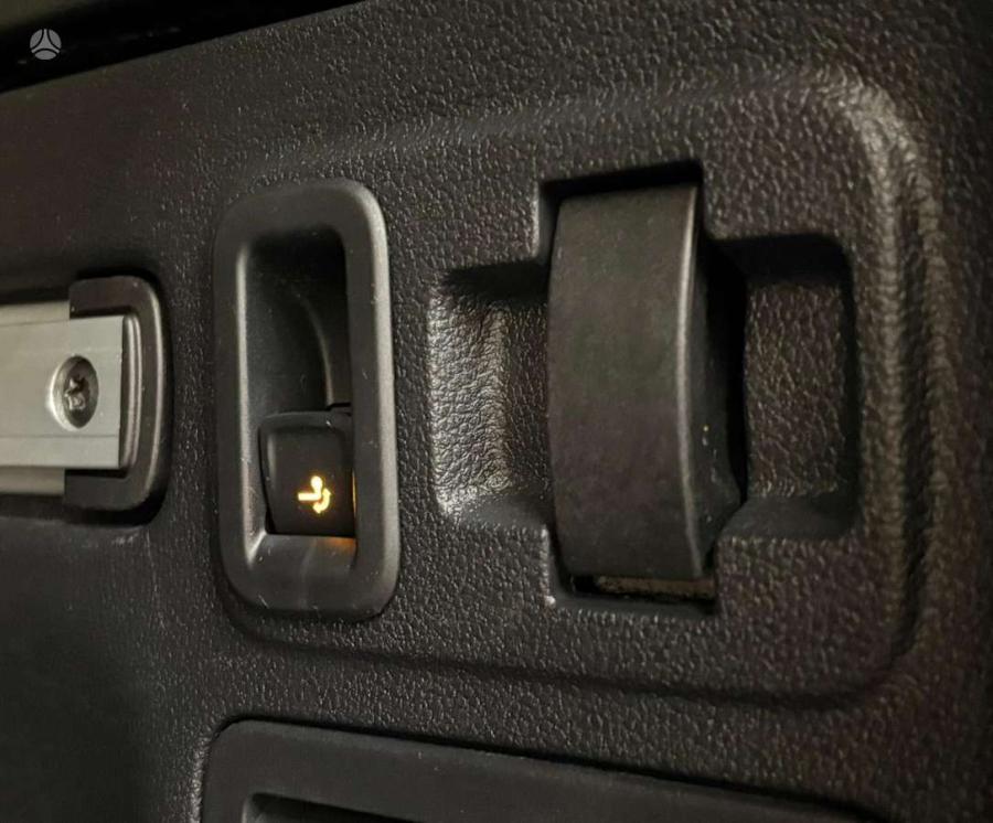 Pelēks Volkswagen Touran 2019 Marijampole, ar dzinēja tilpumu 1.97 L un nobraukumu 198 tūkst. km par 15999 €, foto 34 vietnē AUTOMOTO.COM.LV