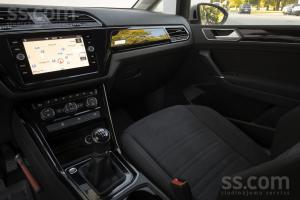 Pelēks Volkswagen Touran 2019 Rīga, ar dzinēja tilpumu 2.00 L un nobraukumu 268 tūkst. km par 17000 €, foto 11 vietnē AUTOMOTO.COM.LV