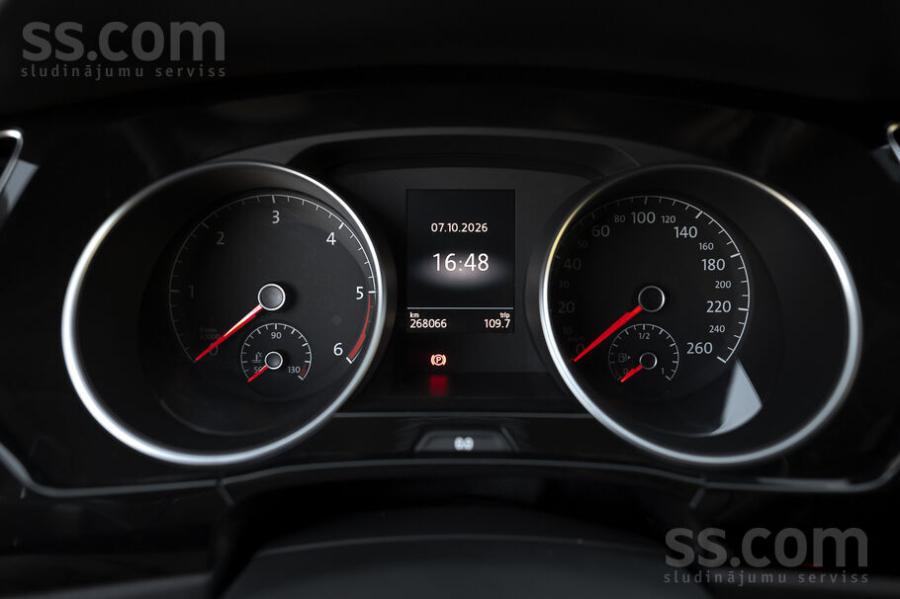 Pelēks Volkswagen Touran 2019 Rīga, ar dzinēja tilpumu 2.00 L un nobraukumu 268 tūkst. km par 17000 €, foto 25 vietnē AUTOMOTO.COM.LV