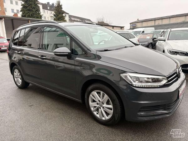 Pelēks Volkswagen Touran 2020 Kauņa, ar dzinēja tilpumu 2.00 L un nobraukumu 61 tūkst. km par 25876 €, foto 4 vietnē AUTOMOTO.COM.LV