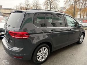 Grey Volkswagen Touran 2020 in Kaunas, with an engine capacity of 2.00 L and mileage of 61 thousand km for 25876 €, photo 7 on AUTOMOTO.COM.LV
