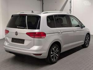 Pelēks Volkswagen Touran 2020 Kauņa, ar dzinēja tilpumu 1.50 L un nobraukumu 85 tūkst. km par 26911 €, foto 4 vietnē AUTOMOTO.COM.LV