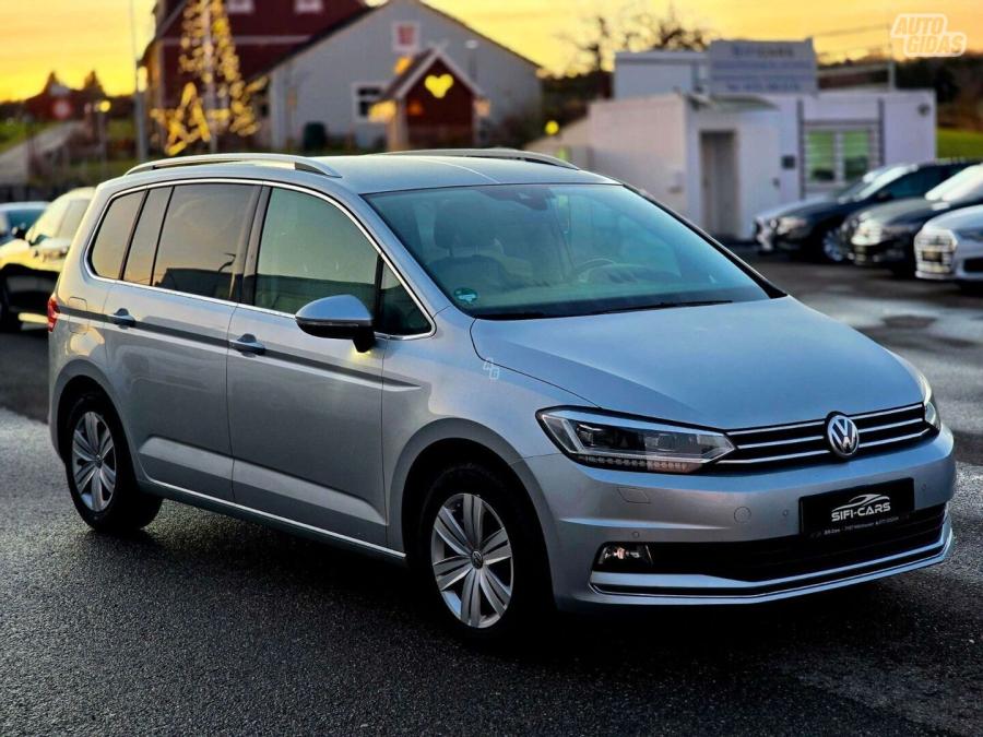 Grey Volkswagen Touran 2020 in Kaunas, with an engine capacity of 2.00 L and mileage of 92 thousand km for 23783 €, photo 5 on AUTOMOTO.COM.LV
