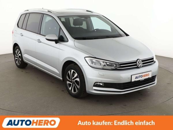 Pelēks Volkswagen Touran 2021 Kauņa, ar dzinēja tilpumu 1.50 L un nobraukumu 15 tūkst. km par 32484 €, foto 8 vietnē AUTOMOTO.COM.LV