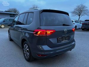 Pelēks Volkswagen Touran 2021 Kauņa, ar dzinēja tilpumu 1.50 L un nobraukumu 50 tūkst. km par 30630 €, foto 7 vietnē AUTOMOTO.COM.LV