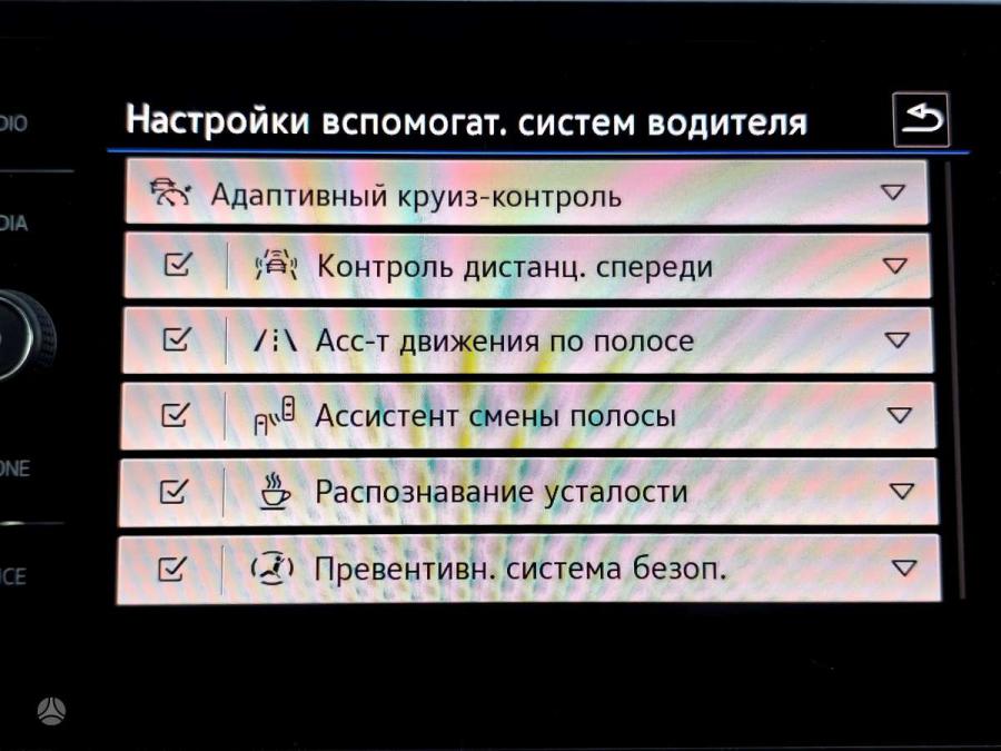 Серый Фольксваген Туран 2021 в Таураге, объемом двигателя 1.97 л и пробегом 300 тыс. км за 9000 €, фото 26 на AUTOMOTO.COM.LV