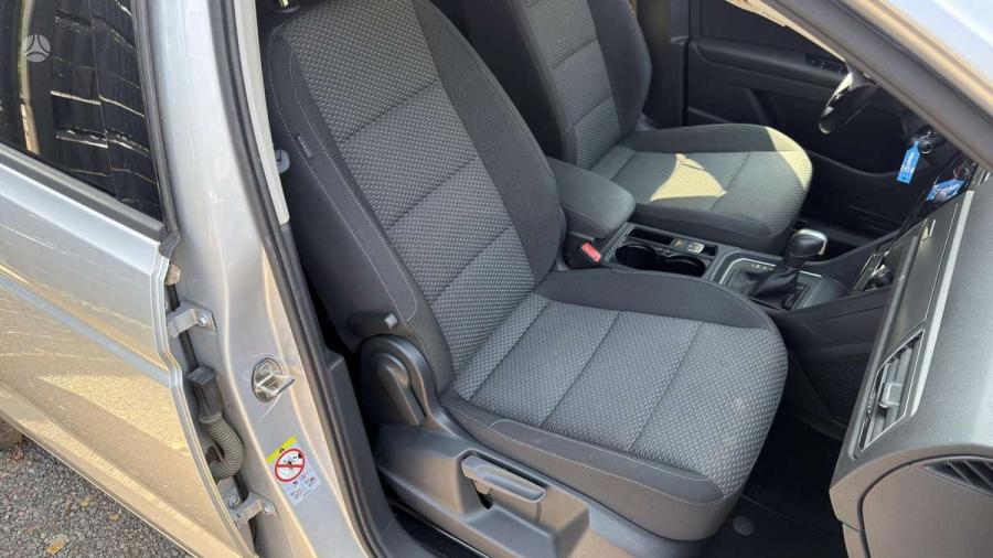 Pelēks Volkswagen Touran 2021 Jonava, ar dzinēja tilpumu 1.50 L un nobraukumu 155 tūkst. km par 8800 €, foto 20 vietnē AUTOMOTO.COM.LV
