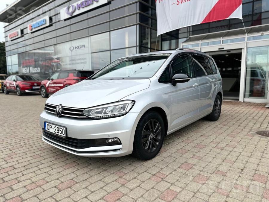 Pelēks Volkswagen Touran 2021 Rīga, ar dzinēja tilpumu 2.00 L un nobraukumu 282 tūkst. km par 10990 €, foto 1 vietnē AUTOMOTO.COM.LV