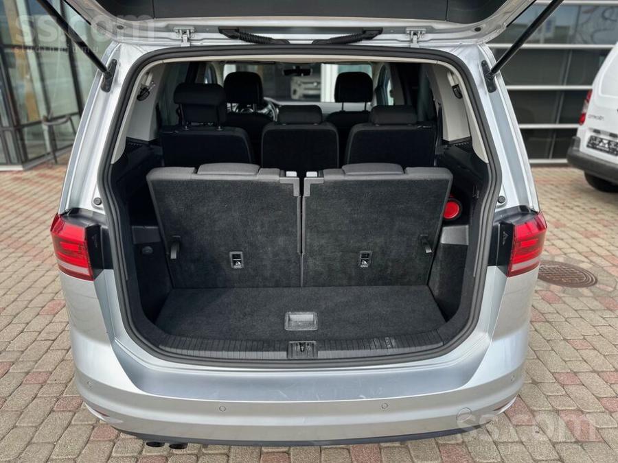 Pelēks Volkswagen Touran 2021 Rīga, ar dzinēja tilpumu 2.00 L un nobraukumu 282 tūkst. km par 10990 €, foto 15 vietnē AUTOMOTO.COM.LV