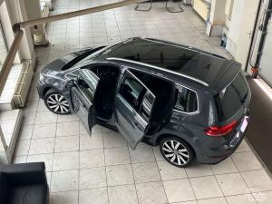 Pelēks Volkswagen Touran 2022 Kauņa, ar dzinēja tilpumu 2.00 L un nobraukumu 46 tūkst. km par 32690 €, foto 4 vietnē AUTOMOTO.COM.LV