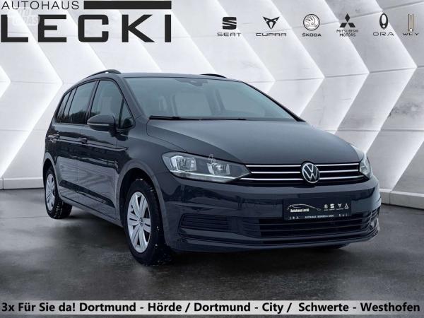 Grey Volkswagen Touran 2023 in Kaunas, with an engine capacity of 1.50 L and mileage of 57 thousand km for 30527 €, photo 1 on AUTOMOTO.COM.LV