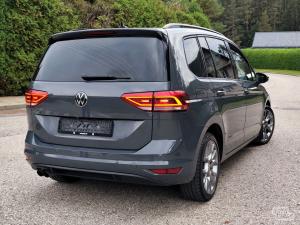 Grey Volkswagen Touran 2023 in Anyksciai, with an engine capacity of 2.00 L and mileage of 310 thousand km for 13250 €, photo 5 on AUTOMOTO.COM.LV