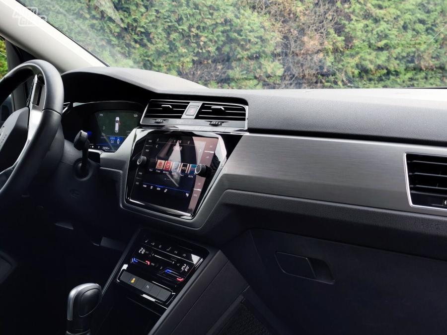 Grey Volkswagen Touran 2023 in Anyksciai, with an engine capacity of 2.00 L and mileage of 310 thousand km for 13250 €, photo 9 on AUTOMOTO.COM.LV