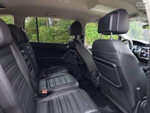 Grey Volkswagen Touran 2023 in Anyksciai, with an engine capacity of 2.00 L and mileage of 310 thousand km for 13250 €, photo 12 on AUTOMOTO.COM.LV