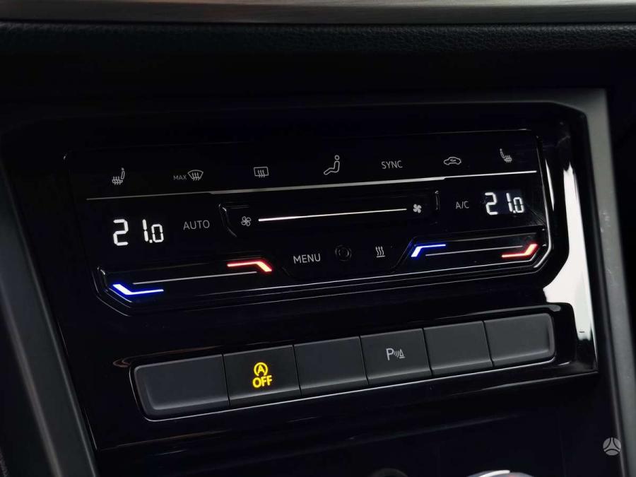 Grey Volkswagen Touran 2023 in Anyksciai, with an engine capacity of 2.00 L and mileage of 310 thousand km for 13250 €, photo 14 on AUTOMOTO.COM.LV