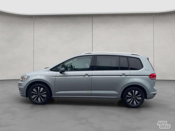 Grey Volkswagen Touran 2025 in Kaunas, with an engine capacity of 1.50 L and mileage of 26 thousand km for 33104 €, photo 3 on AUTOMOTO.COM.LV