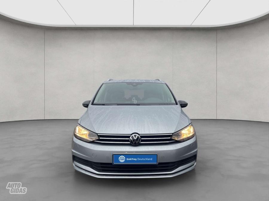 Pelēks Volkswagen Touran 2025 Kauņa, ar dzinēja tilpumu 1.50 L un nobraukumu 26 tūkst. km par 33104 €, foto 12 vietnē AUTOMOTO.COM.LV