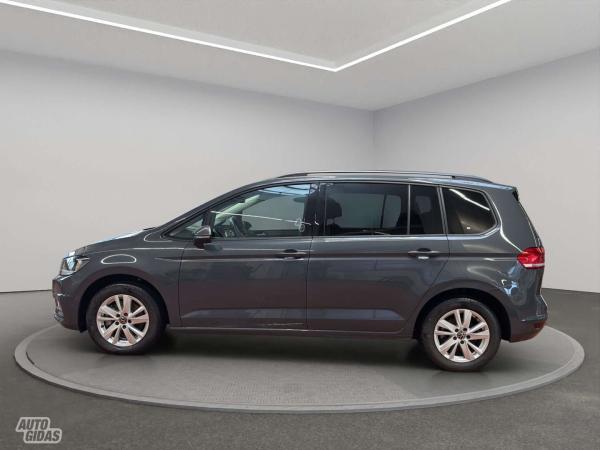 Grey Volkswagen Touran 2025 in Kaunas, with an engine capacity of 1.50 L and mileage of 14 thousand km for 32988 €, photo 5 on AUTOMOTO.COM.LV