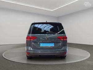 Grey Volkswagen Touran 2025 in Kaunas, with an engine capacity of 1.50 L and mileage of 14 thousand km for 32988 €, photo 7 on AUTOMOTO.COM.LV