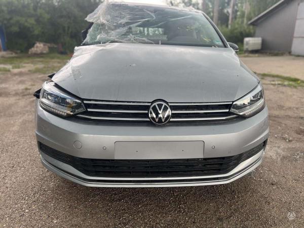 Pelēks Volkswagen Touran 2026 Raseiniai, ar dzinēja tilpumu 1.50 L un nobraukumu 2 tūkst. km par 11700 €, foto 2 vietnē AUTOMOTO.COM.LV