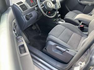 Pelēks Volkswagen Touran 2004 Viļņa, ar dzinēja tilpumu 1.97 L un nobraukumu 291 tūkst. km par 1999 €, foto 8 vietnē AUTOMOTO.COM.LV