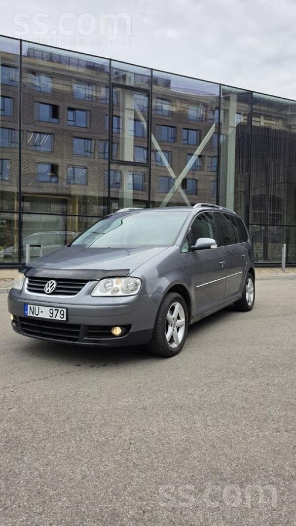 Серый Фольксваген Туран 2003 в Рига, объемом двигателя 1.90 л и пробегом 340 тыс. км за 1450 €, фото 2 на AUTOMOTO.COM.LV