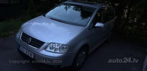 Pelēks Volkswagen Touran 2003 Tallina, ar dzinēja tilpumu 2.00 L un nobraukumu 394 tūkst. km par 900 €, foto 5 vietnē AUTOMOTO.COM.LV