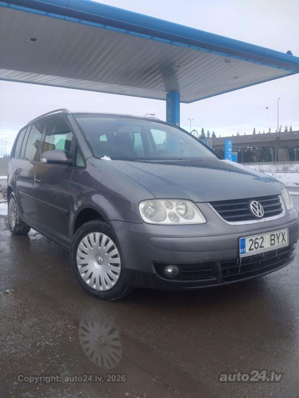 Pelēks Volkswagen Touran 2004 Tartu, ar dzinēja tilpumu 2.00 L un nobraukumu 360 tūkst. km par 1499 €, foto 2 vietnē AUTOMOTO.COM.LV