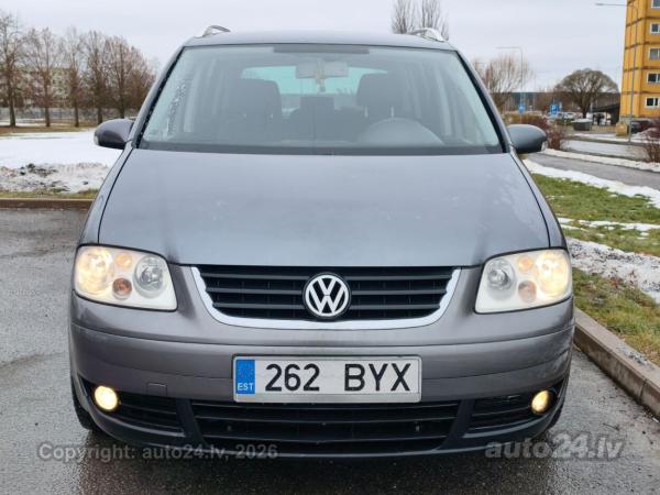 Grey Volkswagen Touran 2004 in Tartu, with an engine capacity of 2.00 L and mileage of 364 thousand km for 1999 €, photo 2 on AUTOMOTO.COM.LV