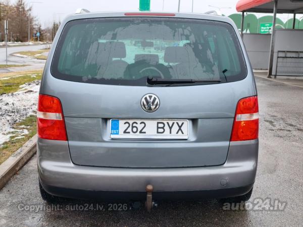 Grey Volkswagen Touran 2004 in Tartu, with an engine capacity of 2.00 L and mileage of 364 thousand km for 1999 €, photo 5 on AUTOMOTO.COM.LV