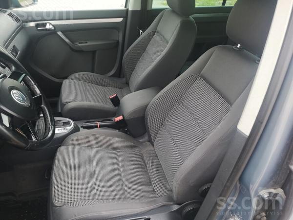 Grey Volkswagen Touran 2004 in Riga, with an engine capacity of 1.90 L and mileage of 0 thousand km for 2400 €, photo 8 on AUTOMOTO.COM.LV