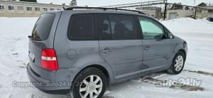 Grey Volkswagen Touran 2005 in Rakvere, with an engine capacity of 2.00 L and mileage of 253 thousand km for 3990 €, photo 2 on AUTOMOTO.COM.LV
