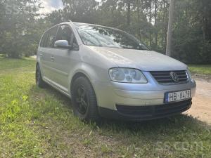 Серый Фольксваген Туран 2005 в Рига, объемом двигателя 1.90 л и пробегом 331 тыс. км за 2000 €, фото 4 на AUTOMOTO.COM.LV