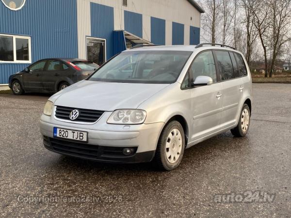 Pelēks Volkswagen Touran 2006 Tartu, ar dzinēja tilpumu 2.00 L un nobraukumu 429 tūkst. km par 1990 €, foto 1 vietnē AUTOMOTO.COM.LV