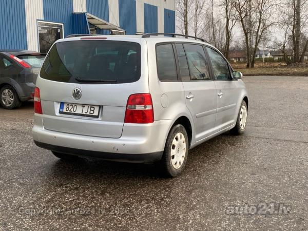 Pelēks Volkswagen Touran 2006 Tartu, ar dzinēja tilpumu 2.00 L un nobraukumu 429 tūkst. km par 1990 €, foto 6 vietnē AUTOMOTO.COM.LV