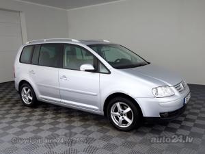 Серый Фольксваген Туран 2006 в Таллин, объемом двигателя 1.60 л и пробегом 239 тыс. км за 899 €, фото  на AUTOMOTO.COM.LV