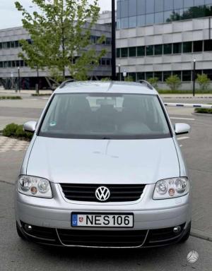 Grey Volkswagen Touran 2006 in Vilnius, with an engine capacity of 1.90 L and mileage of 295 thousand km for 2800 €, photo 4 on AUTOMOTO.COM.LV
