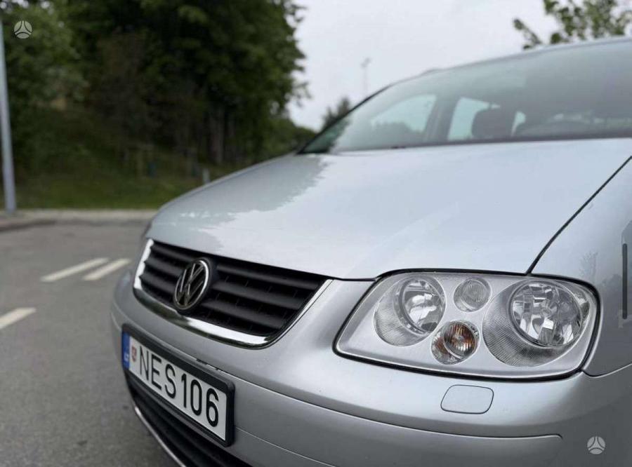 Grey Volkswagen Touran 2006 in Vilnius, with an engine capacity of 1.90 L and mileage of 295 thousand km for 2800 €, photo 9 on AUTOMOTO.COM.LV