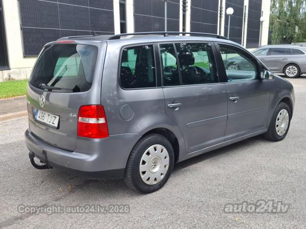 Pelēks Volkswagen Touran 2006 Tartu, ar dzinēja tilpumu 1.90 L un nobraukumu 307 tūkst. km par 1999 €, foto 5 vietnē AUTOMOTO.COM.LV