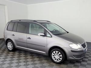 Pelēks Volkswagen Touran 2007 Tallina, ar dzinēja tilpumu 1.90 L un nobraukumu 307 tūkst. km par 2199 €, foto  vietnē AUTOMOTO.COM.LV