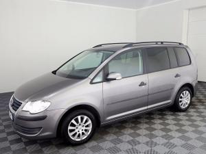 Pelēks Volkswagen Touran 2007 Tallina, ar dzinēja tilpumu 1.90 L un nobraukumu 307 tūkst. km par 2199 €, foto 10 vietnē AUTOMOTO.COM.LV