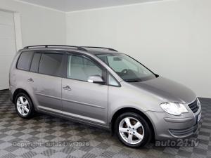Pelēks Volkswagen Touran 2007 Tallina, ar dzinēja tilpumu 1.90 L un nobraukumu 306 tūkst. km par 2199 €, foto  vietnē AUTOMOTO.COM.LV