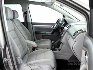 Серый Фольксваген Туран 2007 в Таллин, объемом двигателя 1.90 л и пробегом 306 тыс. км за 2199 €, фото 7 на AUTOMOTO.COM.LV